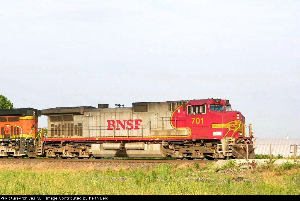 BNSF 701